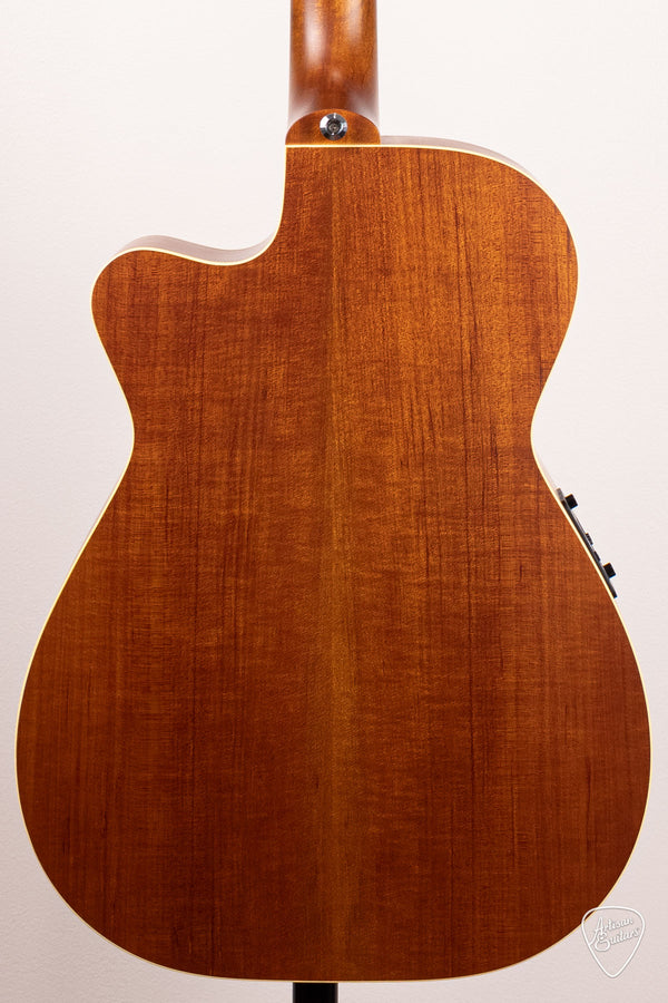 Maton Guitars EBG-808-TEC Tommy Emmanuel Cutaway - 16738 | Artisan Guitars