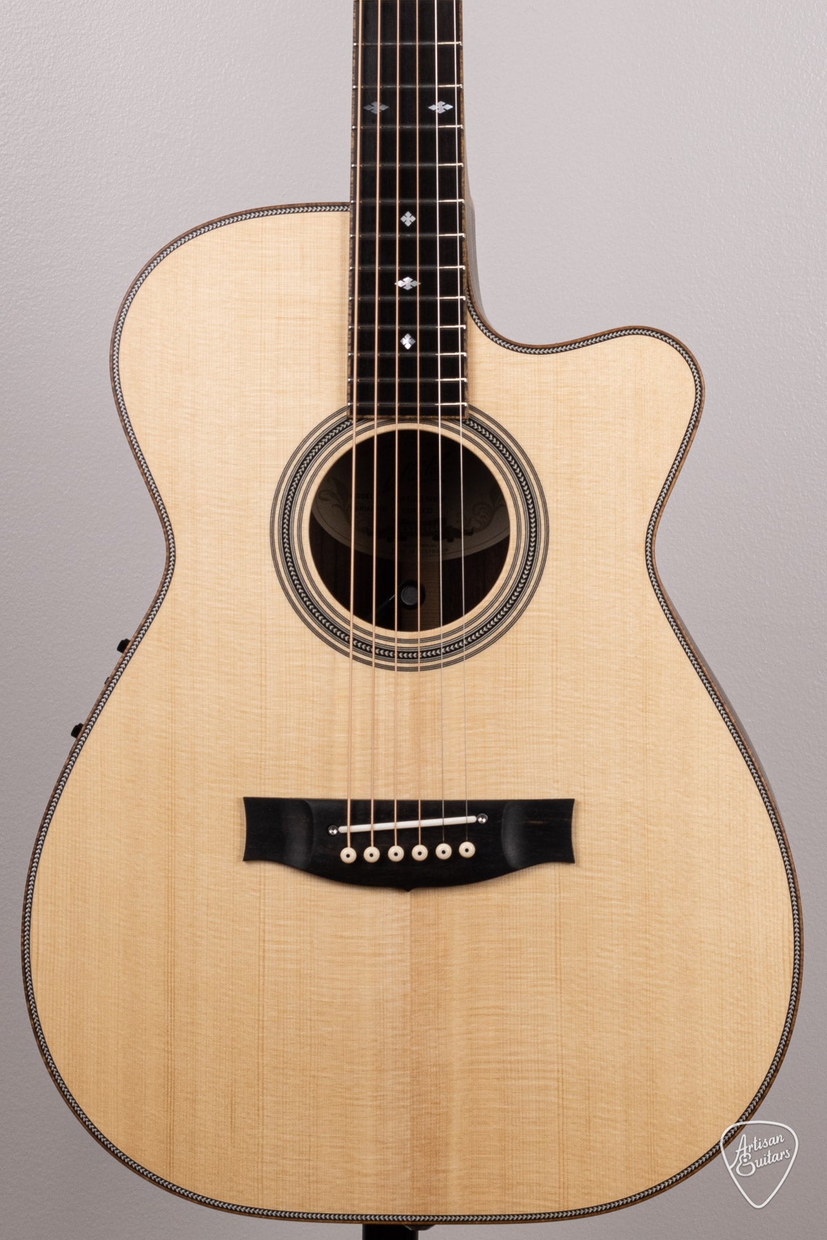 Maton SRS70C Solid Road Series Acoustic Electric w/ Satin Black Finish ...