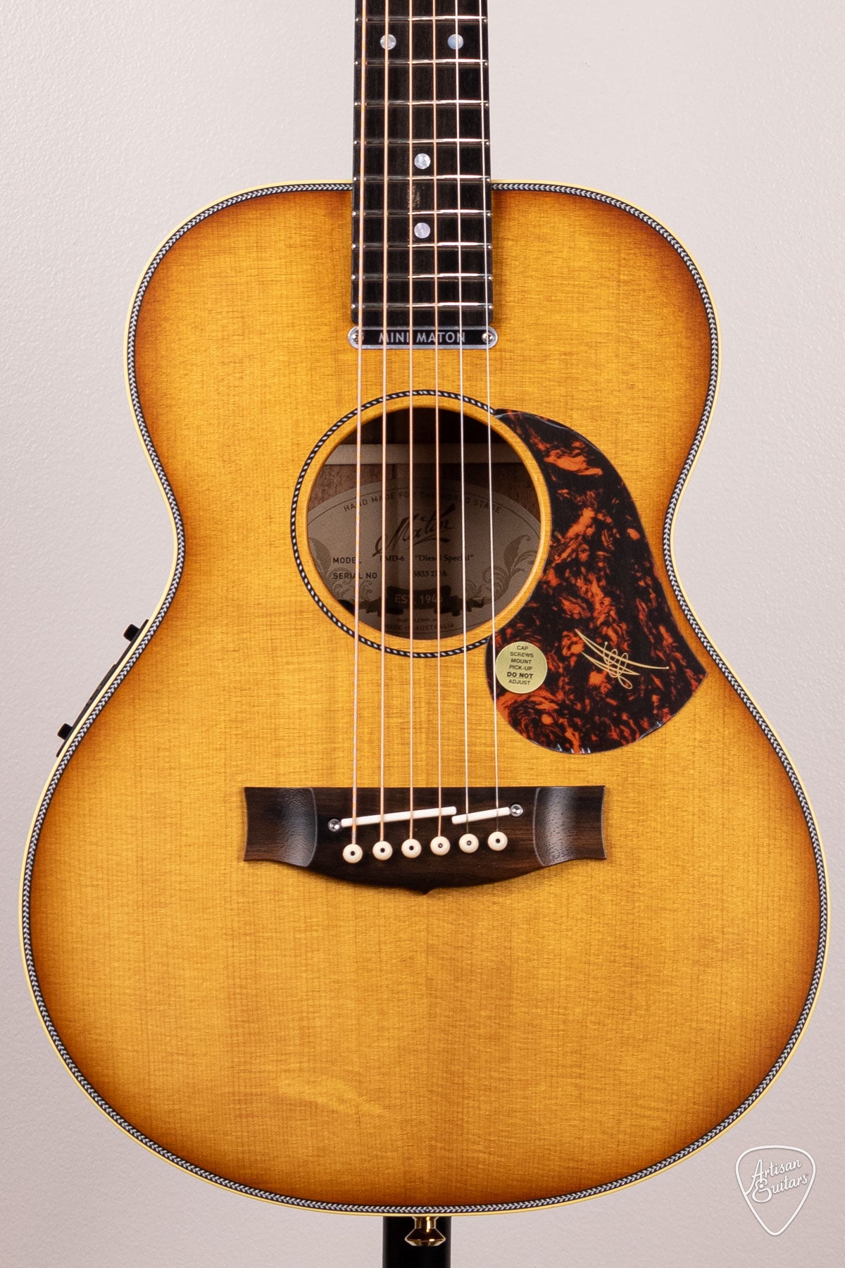 Maton Guitars Mini Gallery | Artisan Guitars