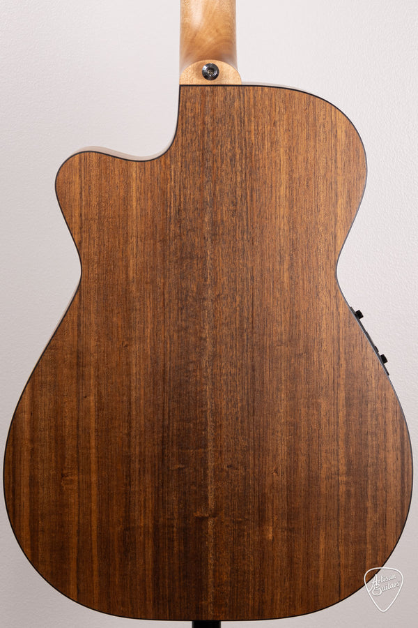 Maton Guitars Solid Road Series SRS-808C - 16566 | Artisan Guitars