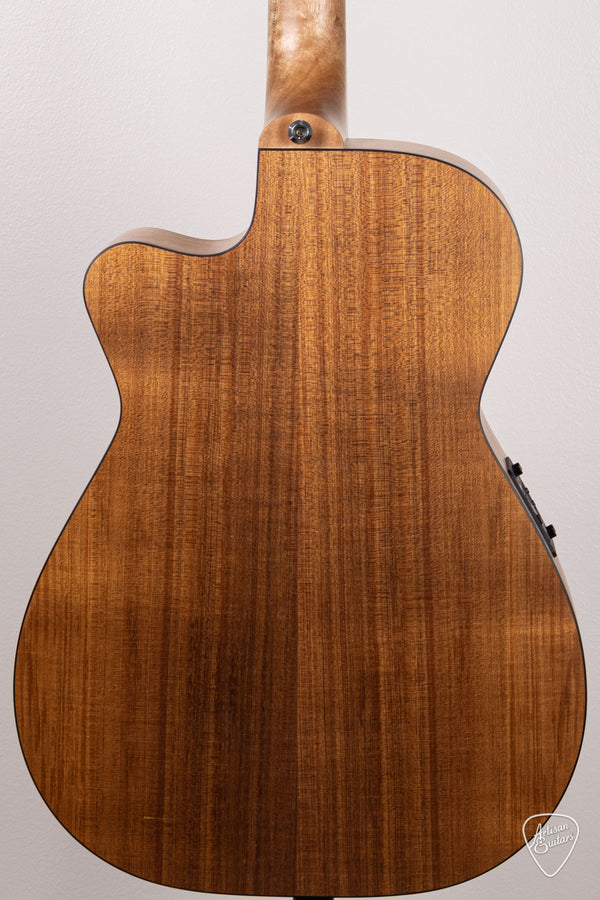 Maton Guitars Solid Road Series SRS-808C - 16519 | Artisan Guitars