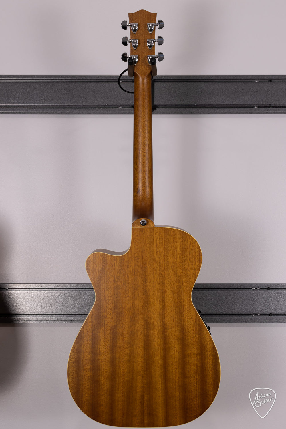 Maton Guitars EBG-808-TEC Tommy Emmanuel Cutaway - 16465 | Artisan Guitars