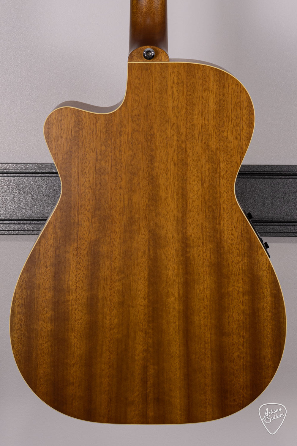 Maton Guitars EBG-808-TEC Tommy Emmanuel Cutaway - 16465 | Artisan Guitars