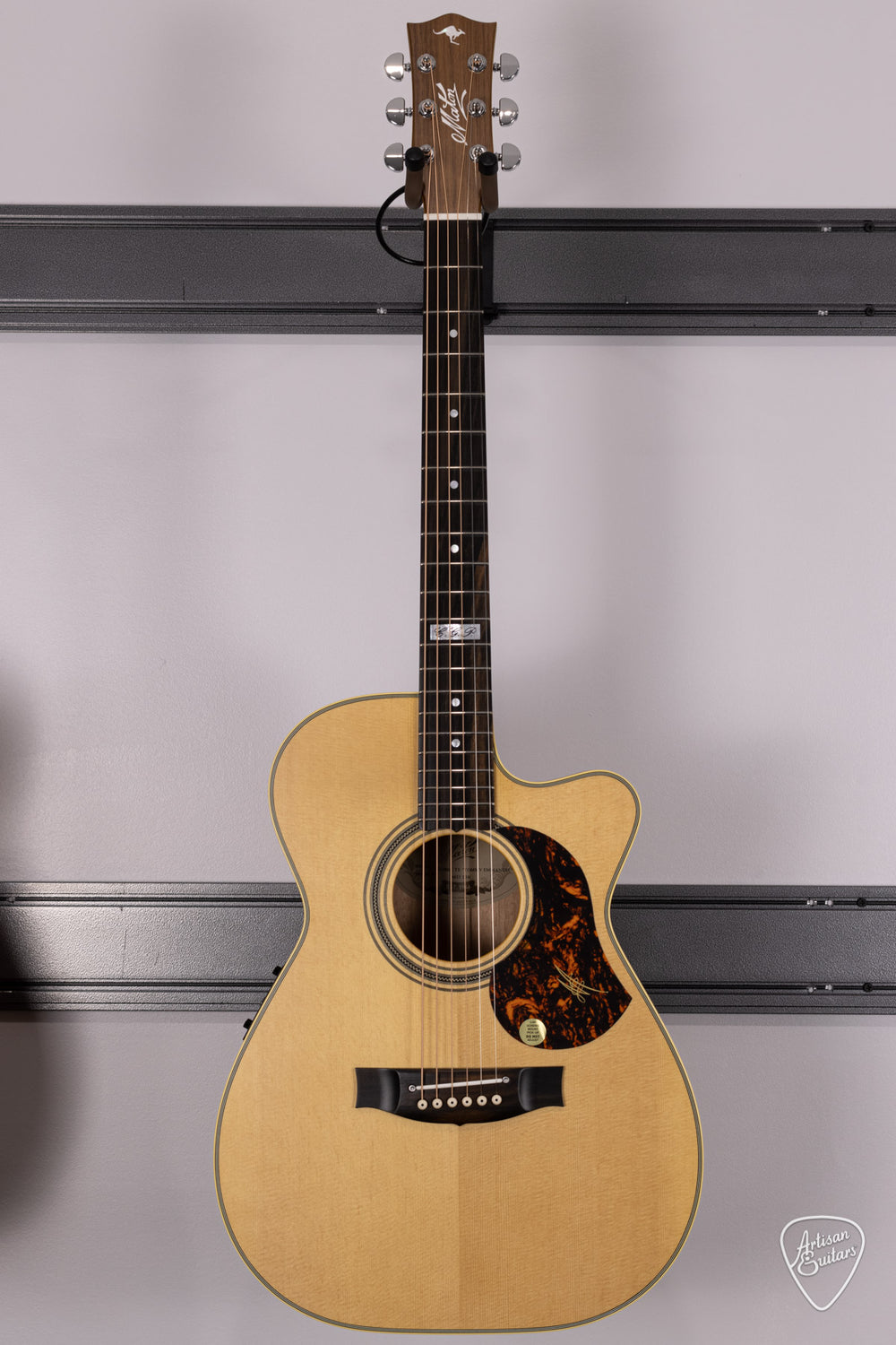 Maton Guitars EBG-808-TEC Tommy Emmanuel Cutaway - 16465 | Artisan Guitars