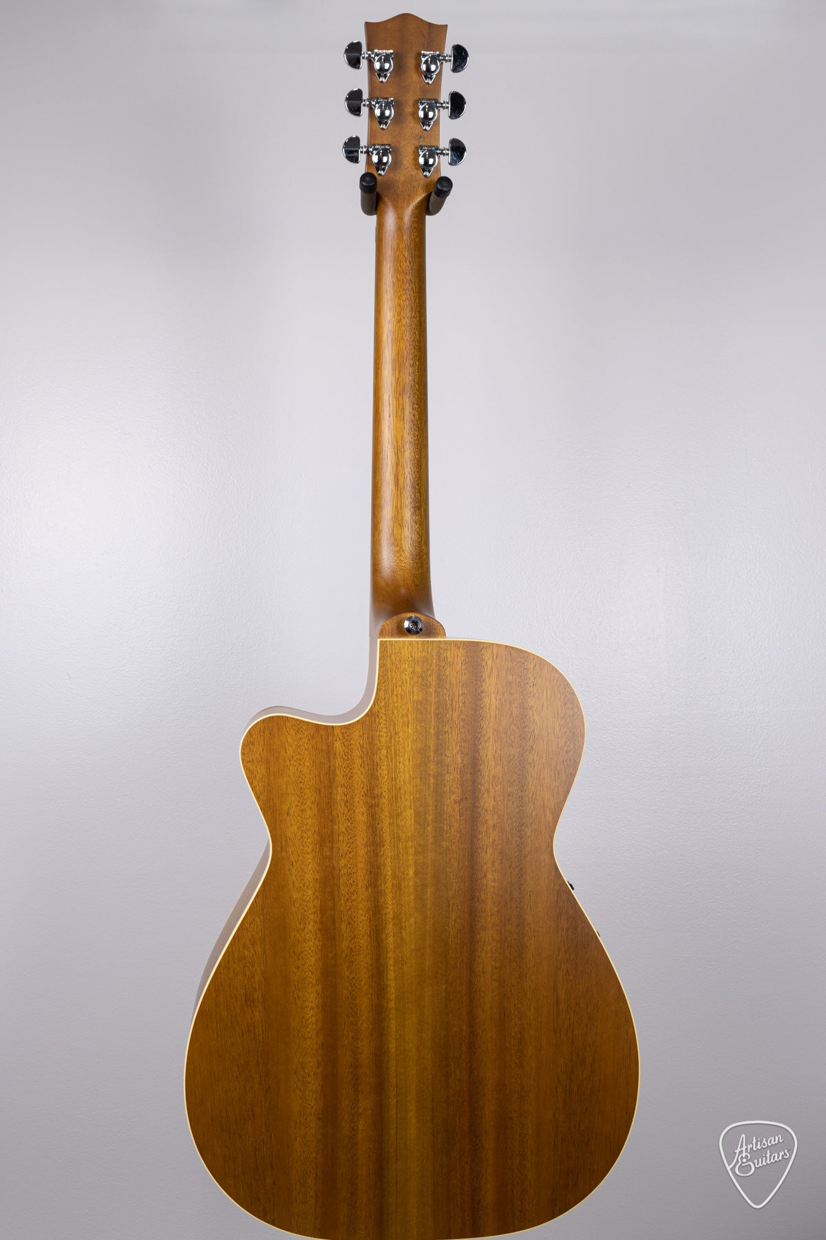 Maton Guitars EBG-808-TEC Tommy Emmanuel Cutaway - 16504 | Artisan Guitars